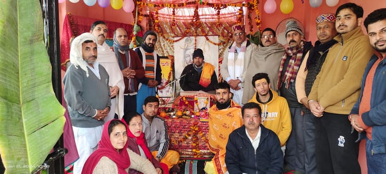 Rudranand Ashram Painted In The Colors Of Ramlala's Life Consecration ...