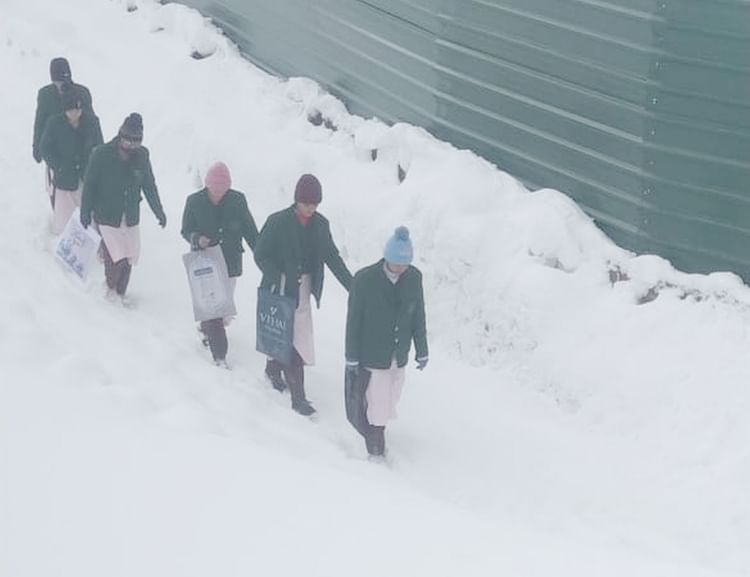 Mehar Singh's Kutcha House Damaged In Chanju - Chamba News - Chamba ...