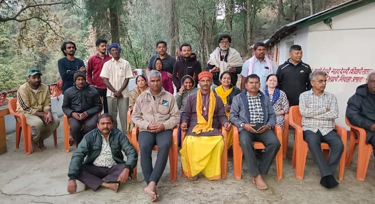 Adi Kailash Yatris Visited Mata Kaushalya Temple - Pithoragarh News - Pithoragarh News:आदि कैलाश ...