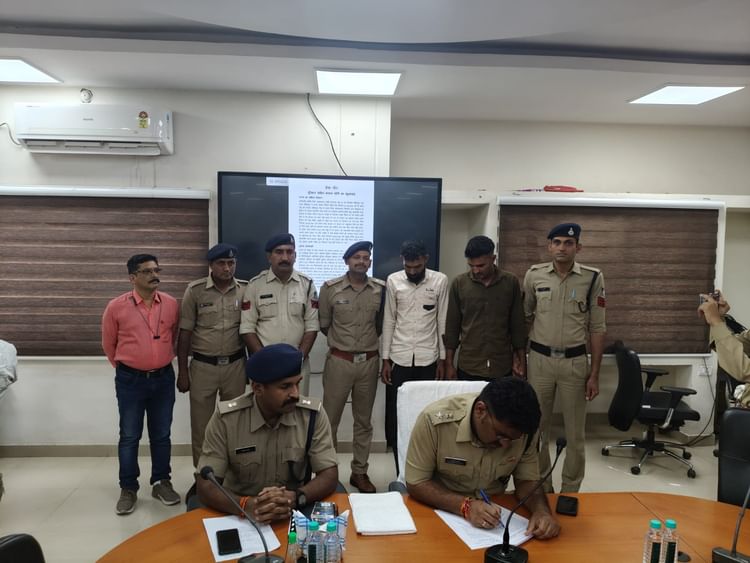 Ujjain Thieves Devotees Of Sawariya Seth, Police Arrest Them When They ...