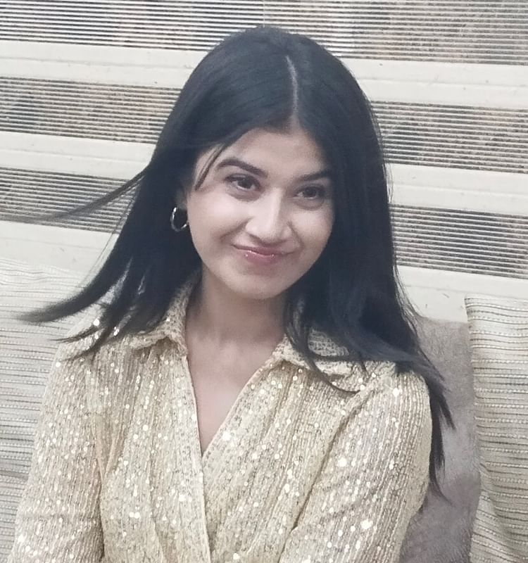 Shalini Gaur Will Soon Be Seen In The Big Screen Film 'mayajaal' - Bijnor News - Bijnor News ...