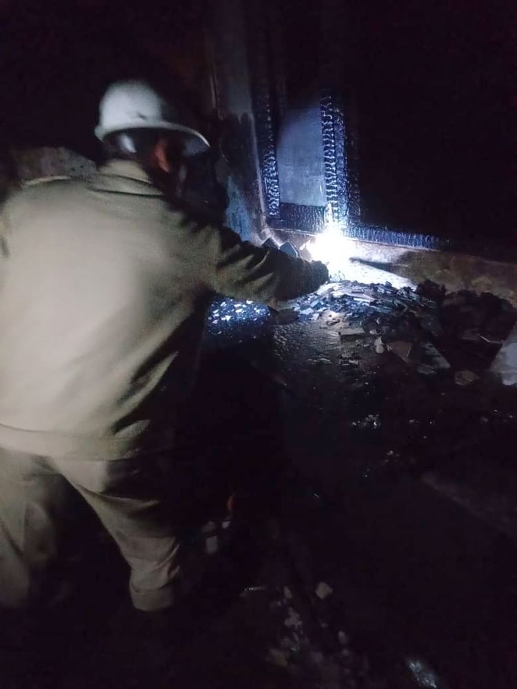 Fire Broke Out In The Second Floor Of The House In Puid, All The ...