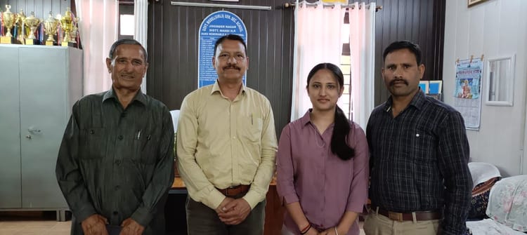 Panjaltar Aarti Passes Neet, Will Become A Doctor - Mandi News - Mandi ...