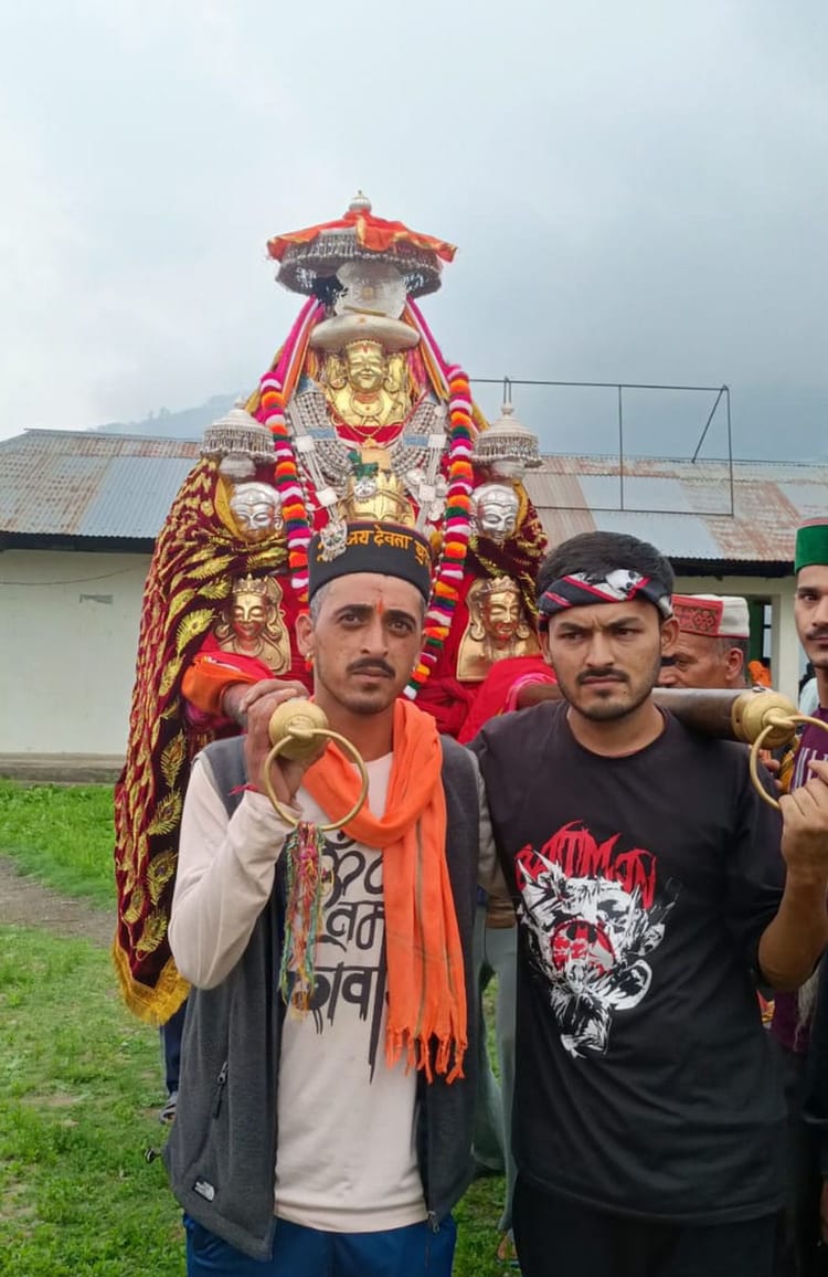 Khudijal's Devrath Came Out With Pride In The Bees Ashadh Fair - Kullu ...