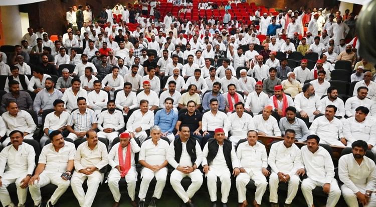 The Former Mp Left Bsp And Join Sp - Saharanpur News - Saharanpur News ...