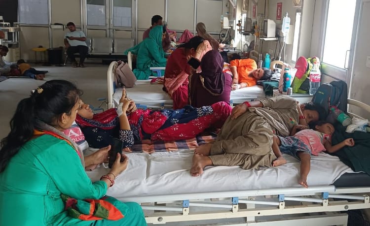 One In The Temporary Hospital Of Nalagarh Two Patients Are Being ...