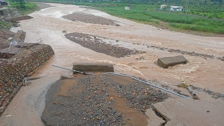Seer Khad Havoc, Dyke Wall Of Jahu Bridge Washed Away - Hamirpur ...