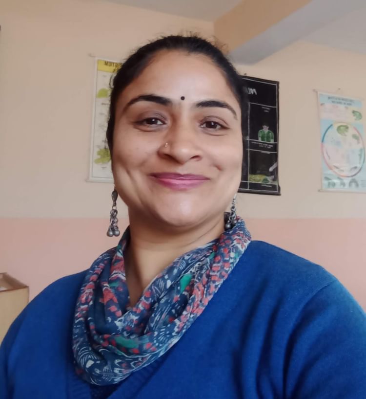 Pratima Verma Gave A Presentation On The Study Of Traditional Medicinal Plants - Bilaspur News ...