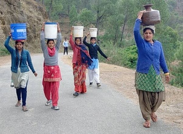 Outcry For Drinking Water In Syalidhar And Surrounding Villages - Almora News - Almora News ...