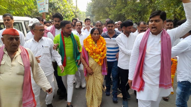 Shobhavati From Sp, Amit From Bsp Filed Nomination - Ambedkar Nagar ...