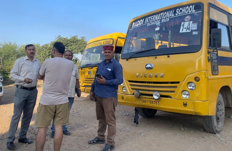 Rto Seizes Three Private School Buses, Notice Issued - Solan News ...