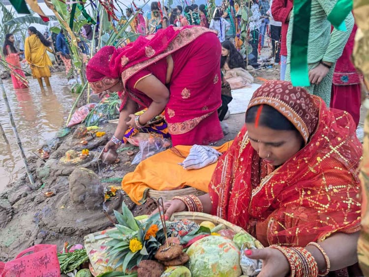 Chhath Festival Completed With Offering Arghya To The Rising Sun ...