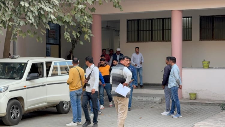 Lawrence's Fellow Gangster Sampat Nehra Presented In Hansi Court In ...