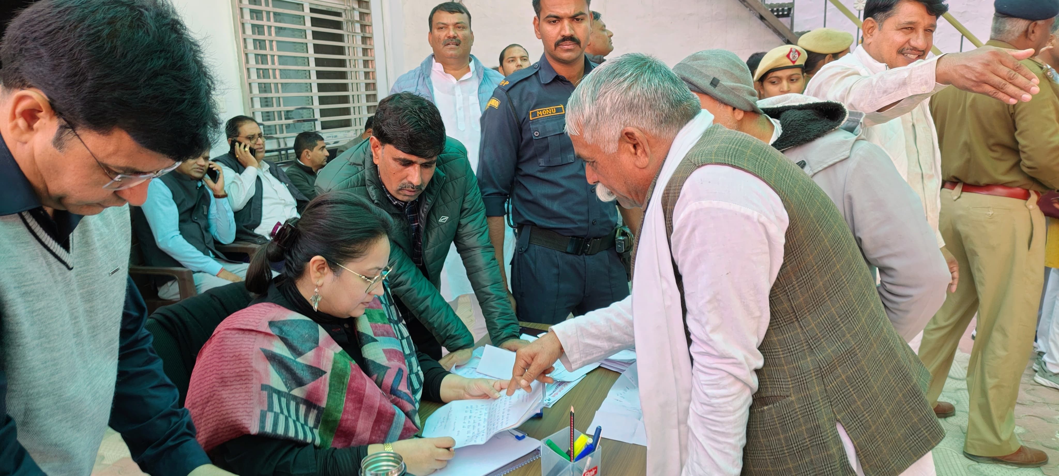 Health Minister Aarti Rao Listened To The Complaints Of The Common ...