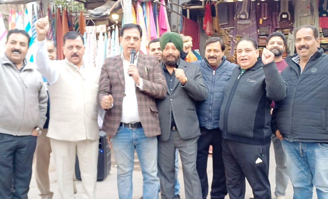 Textile Traders Demonstrated In Raiwala Market - Saharanpur News ...