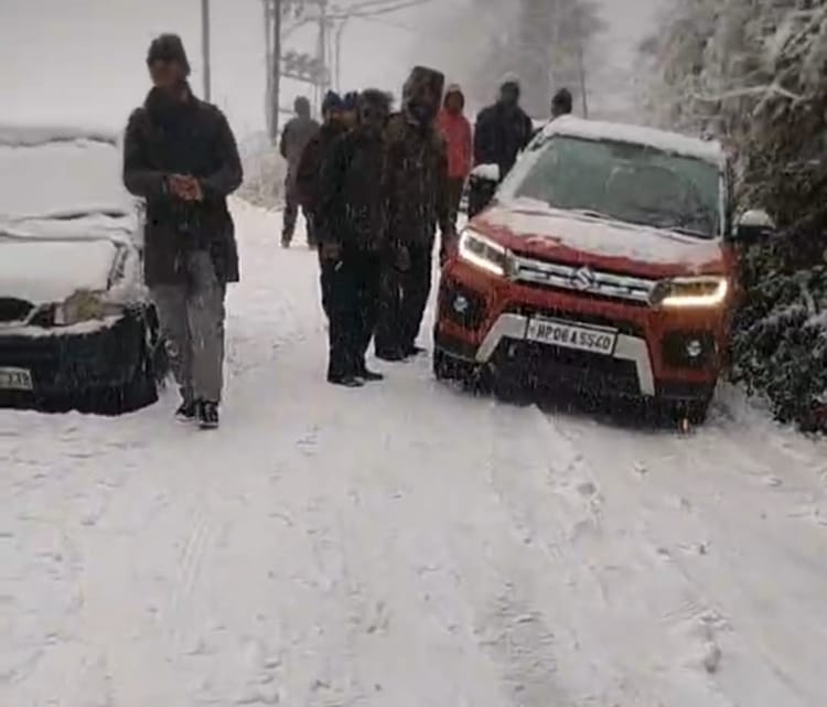 Chaupal-shimla And Nerva Road Closed - Rampur Bushahar News - Rampur ...