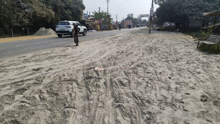 Construction Of Vehicle Stand Started Near New Tehsil - Sant Kabir ...