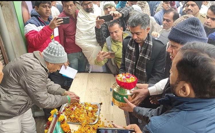 Former Cm Omprakash Chautala's Ashes Journey Reached Jind - Jind News - Jind News:पूर्व सीएम ...