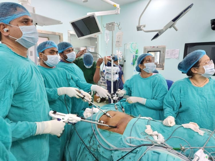 Successful Surgery Of Large Intestine Cancer Using Telescope In Aiims ...
