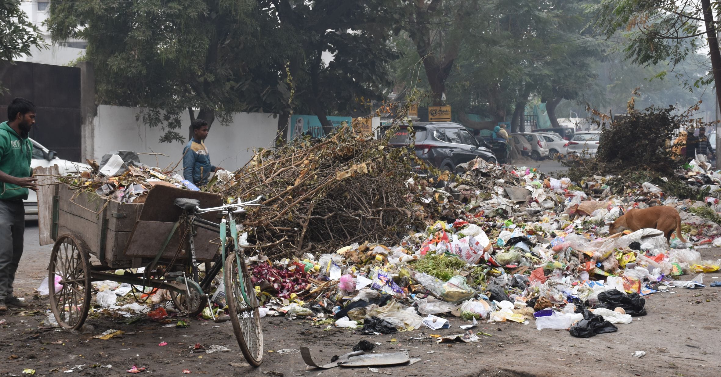 Need Of 15 Thousand Sweepers, Municipal Corporation Has Three Thousand ...
