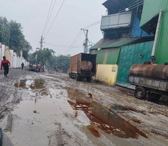 The Condition Of Ramnagar-dhaturi Road Is Bad, People Are Troubled Due ...