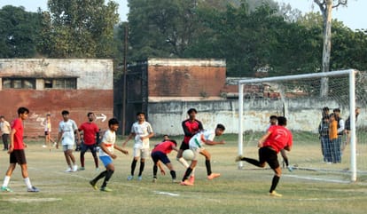 Jwala Club Rampur Defeated Rudrapur 1-0 In Football Tournament - Rampur ...