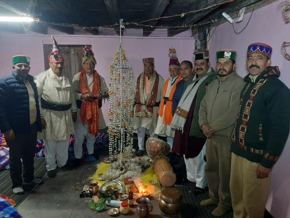 Celebration Of Shiva Nuala In Trilochan Mahadev Temple - Chamba News ...