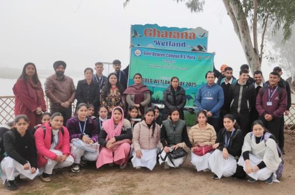 Students Made Educational Trip To Gharana Wetland - Jammu News - Jammu ...