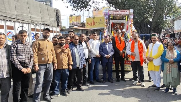 Praising The Glory Of Guru In Bagh Tika Ichchi - Kangra News - Kangra ...