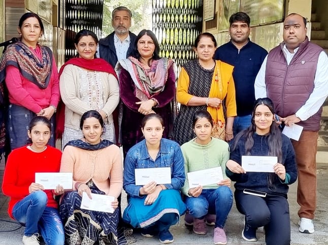 Mdu Gave Scholarship To Six Meritorious Girl Students - Sonipat News ...