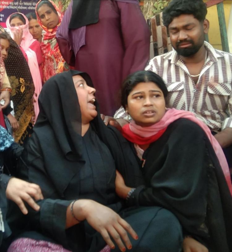 Shopkeeper Stabbed To Death When He Expressed Displeasure Over Littering - Gonda News - Gonda ...