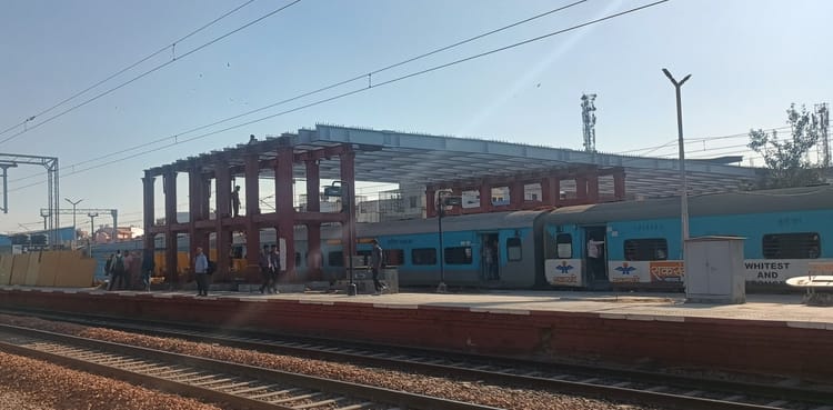 Railway Traffic Block: Seven Trains Including 4 Passenger Trains ...