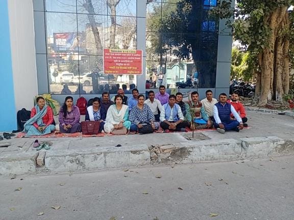 Appointment Letter Not Received Even After Filling School Allocation Form - Lucknow News ...