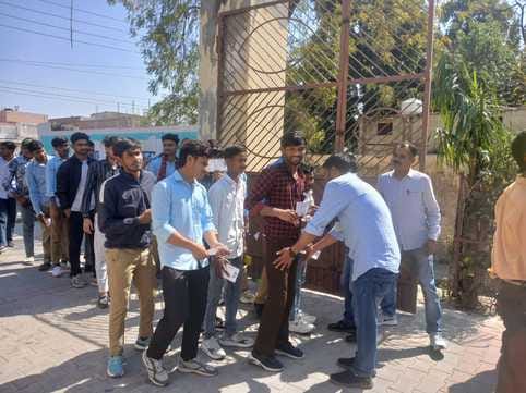 Up Board: 1626 Students Skipped The Exam Of Home Science, Chemistry And ...