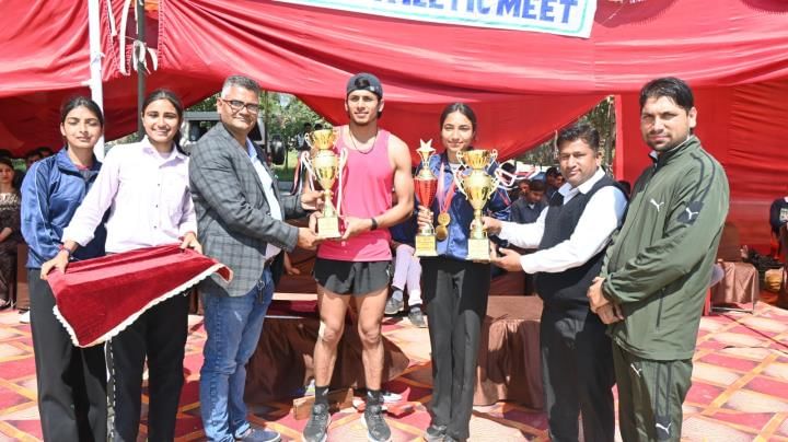 Manisha-manish Are The Best Players In The Sports Competition Of ...