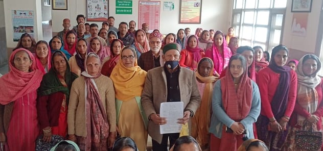 People Of Baghani Protested Against The Convention Center - Kangra News ...