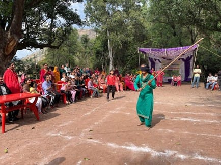 Manish Became The Winner In Badminton And Naveen In Breaking The Matka ...