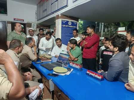 Bijnor: Demanded 50 Thousand Rupees For Shoe Theft, Gave 5 Thousand Rupees, Then Groom, His ...