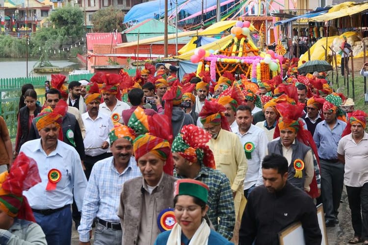 Gokul Butel Pulled The Chariot Of Baba Lomash Rishi, A Grand Procession ...