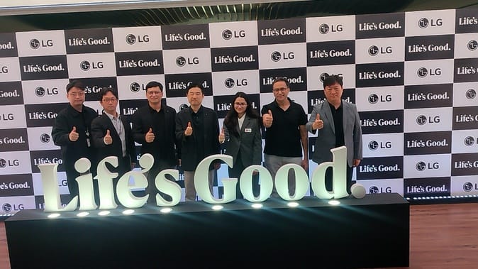 Agarwal Singn To Aggreement Of Lg - Noida News - Noida News:नोएडा की ...