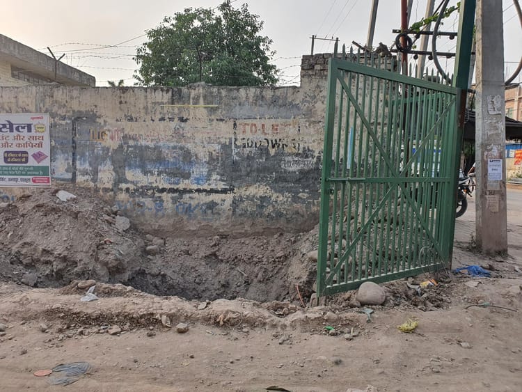 A Deep Pit At The Main Gate Of Abhaypur, Fear Of Accident - Panchkula ...