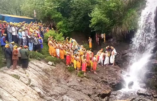 Lord Narayana Took A Royal Bath At Rudranag - Kullu News - Kullu News ...