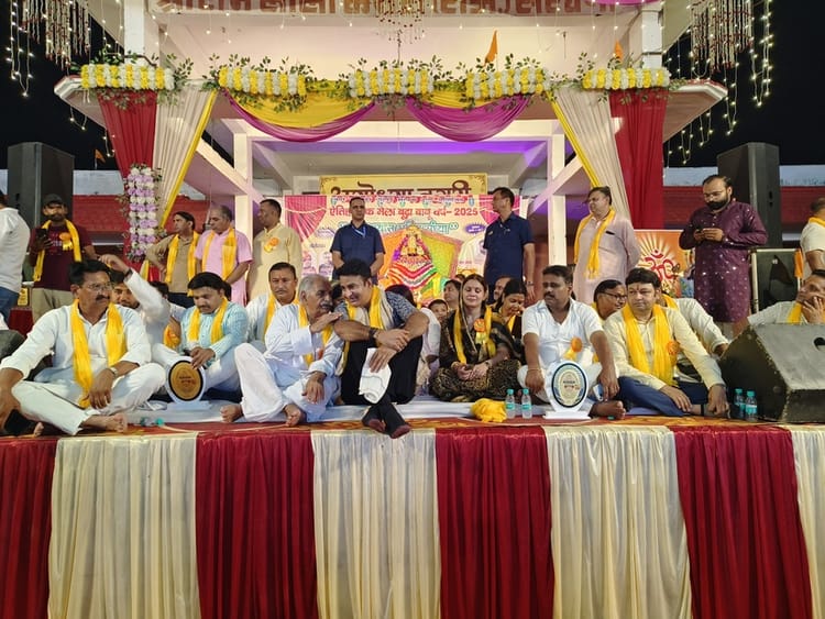 Budha Babu Mela: Devotees Danced On The Hymns Of Khatu Shyam - Meerut ...