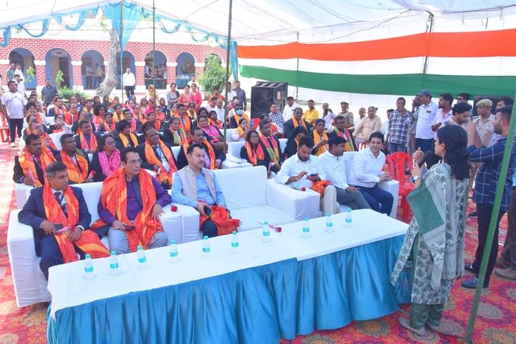 Sri Lankan Officials Visited Mohiuddinpur Ideal Development Model ...