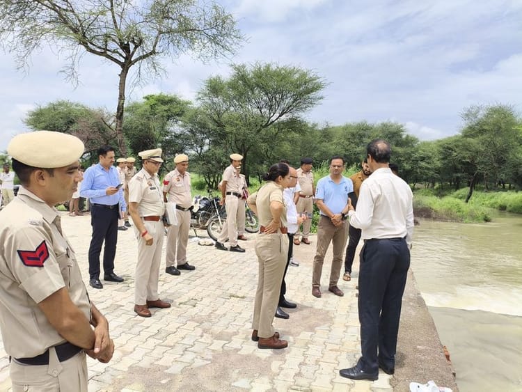 Deputy Commissioner Inspected Dev Nagar Dam - Mahendragarh/narnaul News ...