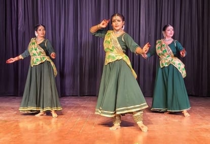 Tribute To Kathak Guru Lachchu Maharaj - Lucknow News - Lucknow News ...