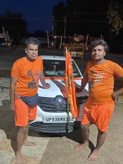 Vehicle Thieves Stole The Car Full Of Ration Of Kavadias - Banda News ...