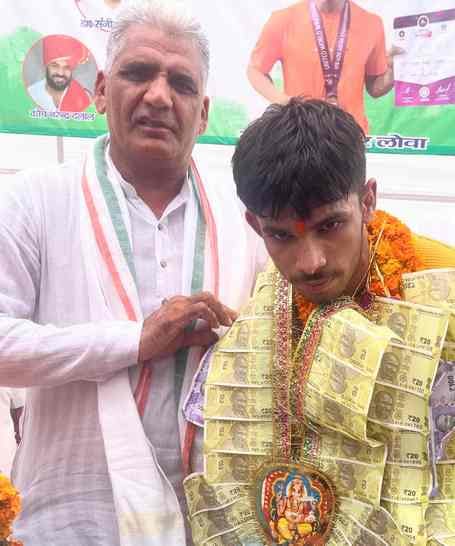 Gold Medal Winner Rohit Mann Was Honored - Jhajjar/bahadurgarh News - Jhajjar-bahadurgarh News ...