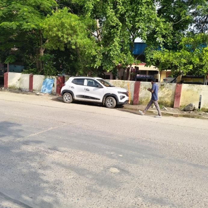 The Car Of Kanwariyas Stolen From Bhuragadh Was Found Stuck In The Mud ...