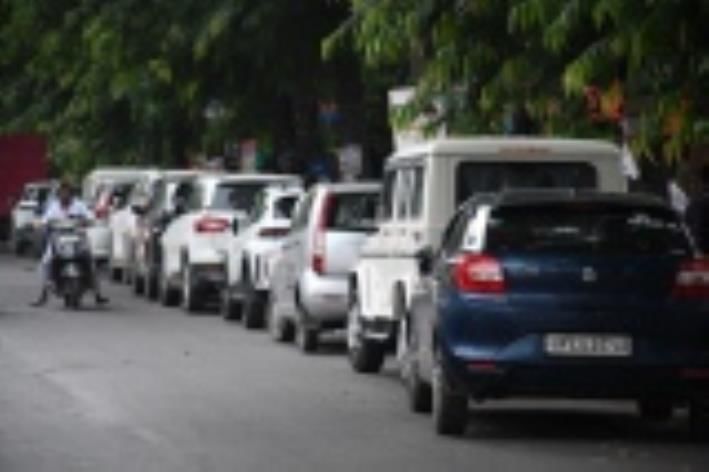 Where There Is No Parking Facility, Vehicles Will Not Be Lifted By Crane - Lucknow News ...